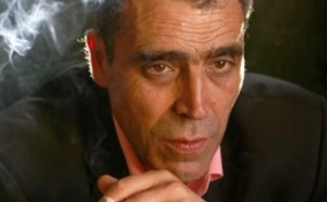 Varios funcionarios piden amparo ante la última novela de Alejandro Gallo | El Comercio: Diario ...